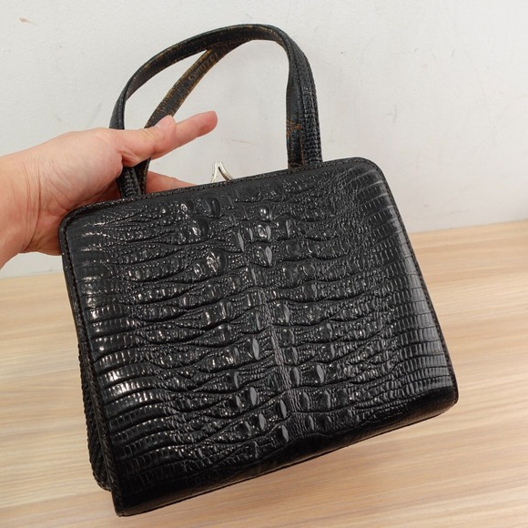 Black | Bags | Vintage Crocodile Clasp Lock Alligator S Black Hornback ...